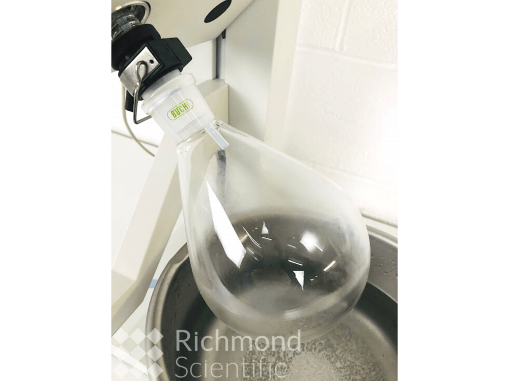 Buchi Rotavapor R-100旋转蒸发器加上B-100加热浴-里士满科学欧宝体育足球 - 欧宝娱乐app官方登录