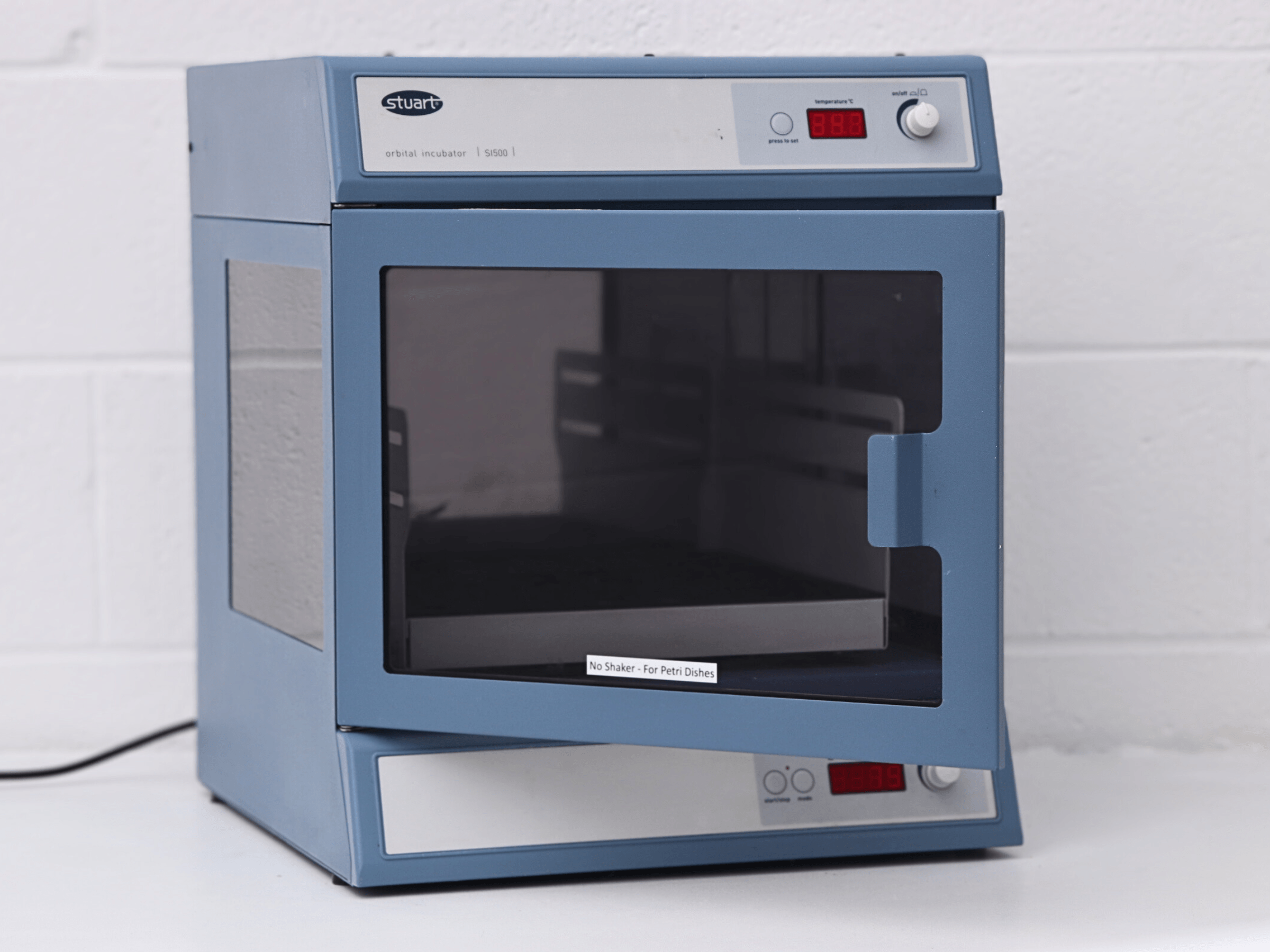 Stuart SI500 Incubating Orbital Shaker - Richmond Scientific - 欧宝娱乐app官方登录